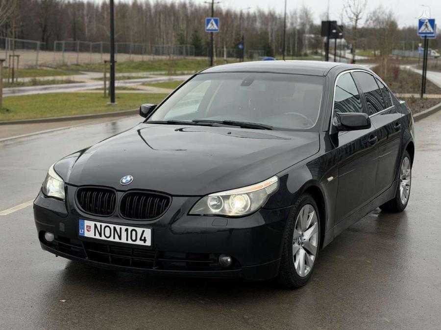 Black BMW 530 2004 in Vilnius, with an engine capacity of 3.00 L and mileage of 402 thousand km for 3100 €, photo 7 on AUTOMOTO.COM.LV