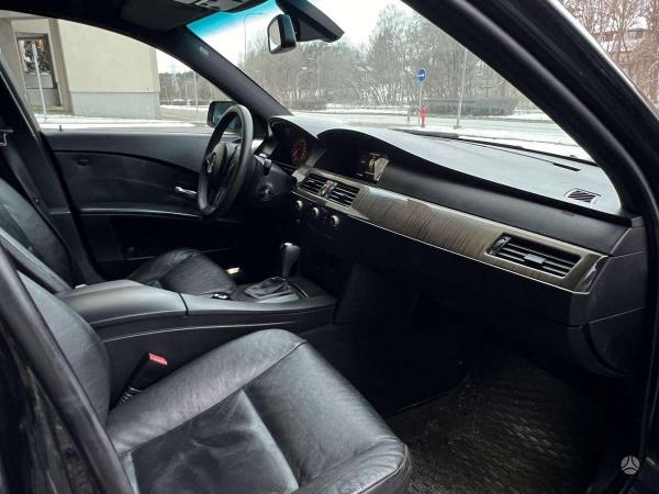 Melns BMW 530 2004 Viļņa, ar dzinēja tilpumu 2.93 L un nobraukumu 359 tūkst. km par 3300 €, foto 10 vietnē AUTOMOTO.COM.LV