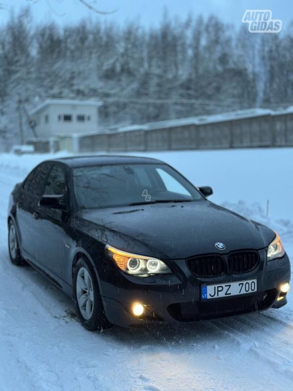 Melns BMW 530 2004 Viļņa, ar dzinēja tilpumu 3.00 L un nobraukumu 380 tūkst. km par 3999 €, foto 3 vietnē AUTOMOTO.COM.LV
