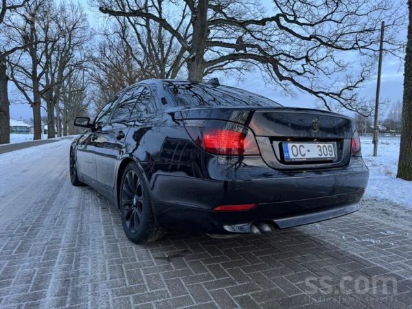Melns BMW 530 2004 Valmiera, ar dzinēja tilpumu 3.00 L un nobraukumu 401 tūkst. km par 4550 €, foto 3 vietnē AUTOMOTO.COM.LV