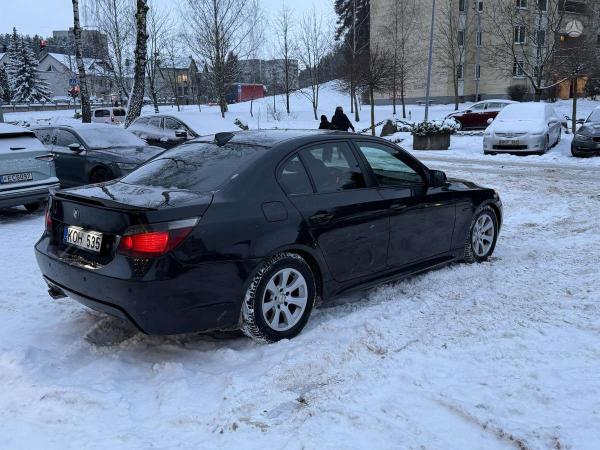 Melns BMW 530 2004 Viļņa, ar dzinēja tilpumu 2.99 L un nobraukumu 359 tūkst. km par 3300 €, foto 8 vietnē AUTOMOTO.COM.LV