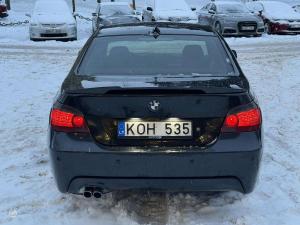 Black BMW 530 2004 in Vilnius, with an engine capacity of 2.99 L and mileage of 359 thousand km for 3300 €, photo 6 on AUTOMOTO.COM.LV
