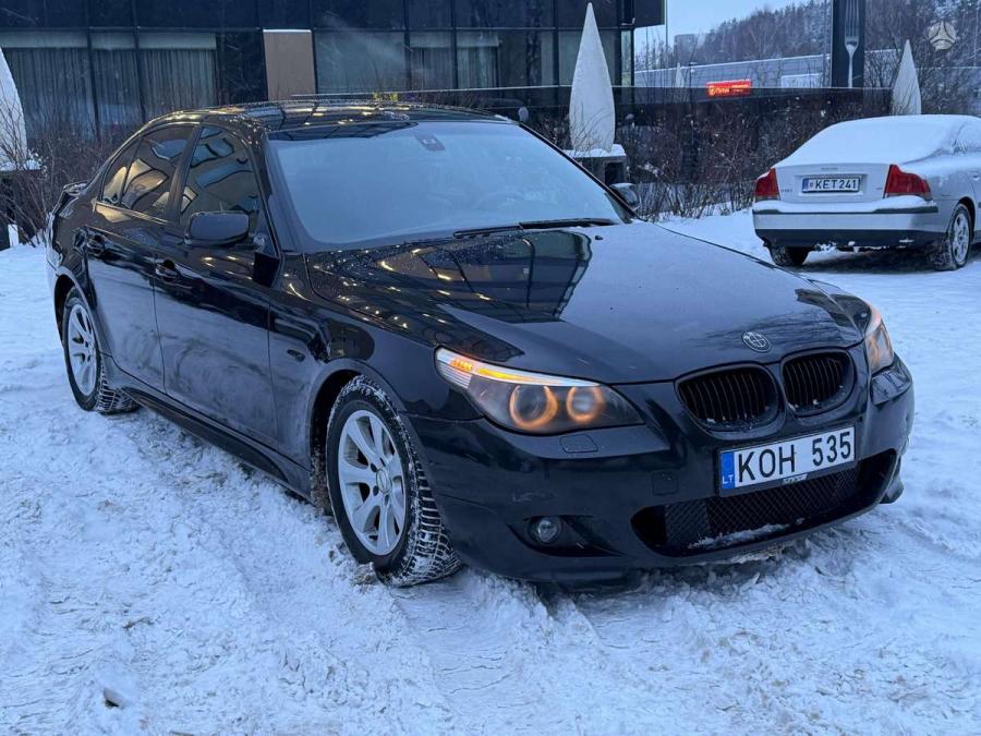 Black BMW 530 2004 in Vilnius, with an engine capacity of 2.99 L and mileage of 359 thousand km for 3300 €, photo 11 on AUTOMOTO.COM.LV