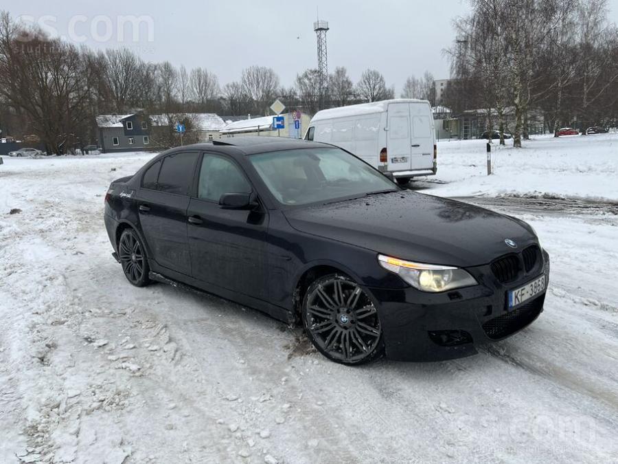 Black BMW 530 2004 in Riga, with an engine capacity of 3.00 L and mileage of 408 thousand km for 3500 €, photo 1 on AUTOMOTO.COM.LV