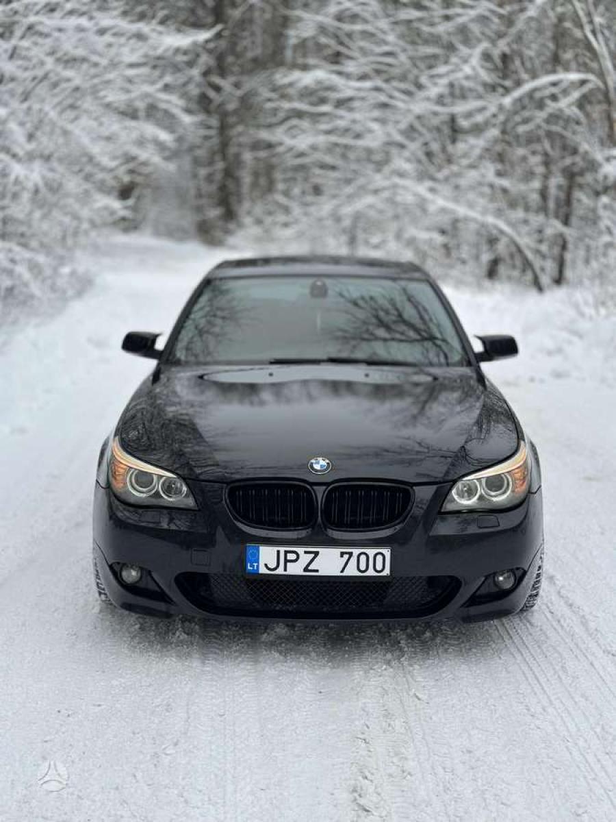 Black BMW 530 2004 in Vilnius, with an engine capacity of 2.98 L and mileage of 380 thousand km for 3900 €, photo 1 on AUTOMOTO.COM.LV