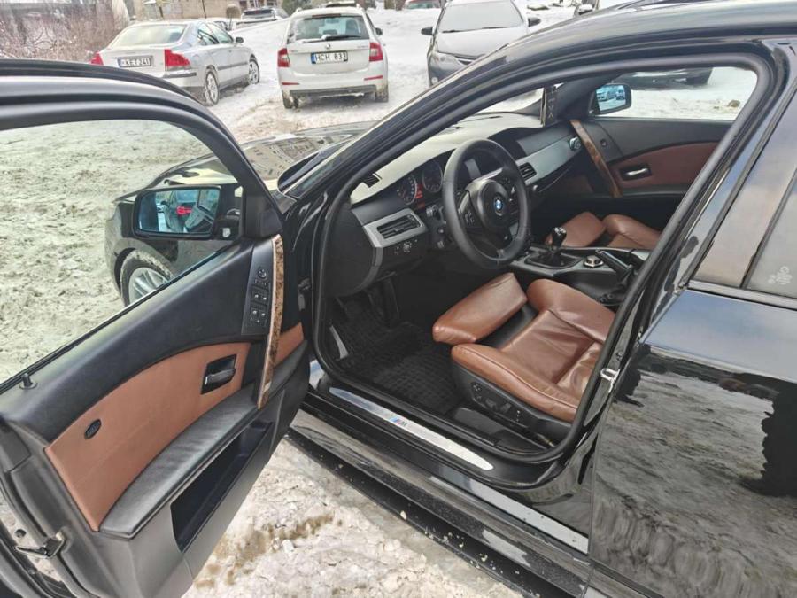 Black BMW 530 2004 in Vilnius, with an engine capacity of 2.99 L and mileage of 350 thousand km for 6000 €, photo 4 on AUTOMOTO.COM.LV