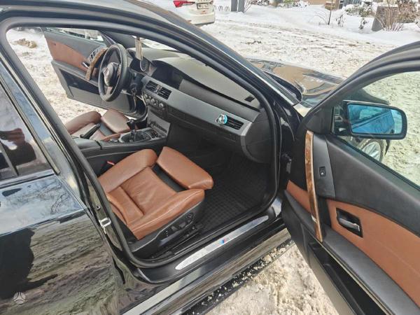 Melns BMW 530 2004 Viļņa, ar dzinēja tilpumu 2.99 L un nobraukumu 350 tūkst. km par 6000 €, foto 8 vietnē AUTOMOTO.COM.LV