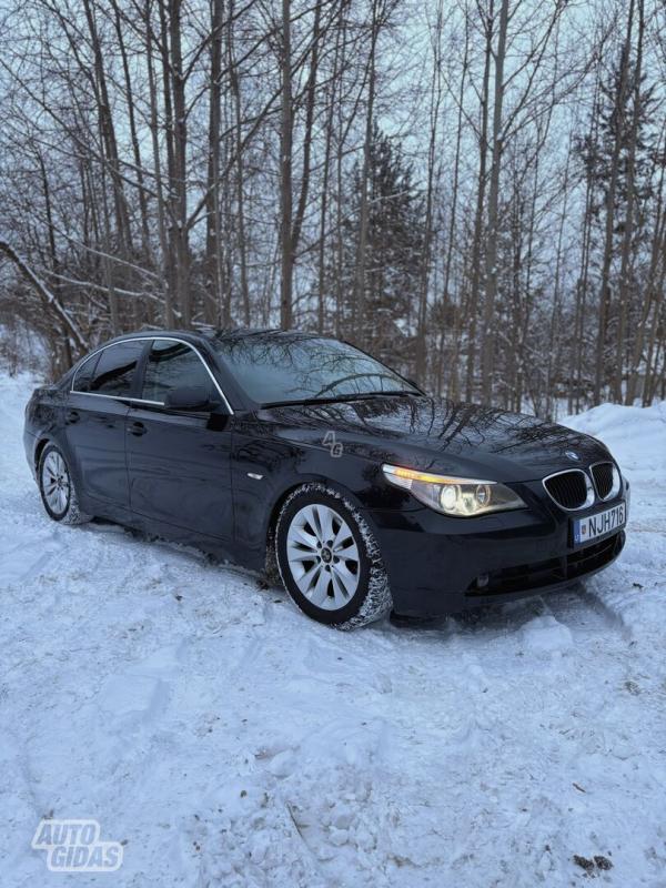 Melns BMW 530 2004 Viļņa, ar dzinēja tilpumu 3.00 L un nobraukumu 476 tūkst. km par 2600 €, foto 4 vietnē AUTOMOTO.COM.LV