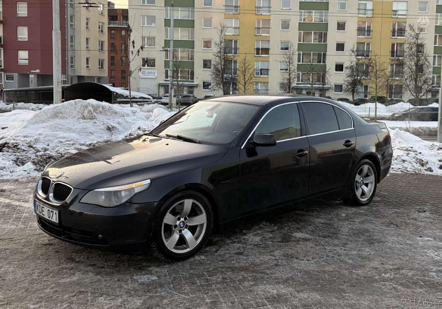 Black BMW 530 2004 in Vilnius, with an engine capacity of 2.99 L and mileage of 350 thousand km for 2900 €, photo 2 on AUTOMOTO.COM.LV