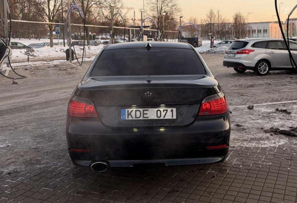 Black BMW 530 2004 in Vilnius, with an engine capacity of 2.99 L and mileage of 350 thousand km for 2900 €, photo 8 on AUTOMOTO.COM.LV