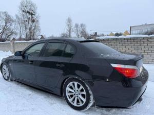 Melns BMW 530 2004 Kauņa, ar dzinēja tilpumu 2.99 L un nobraukumu 395 tūkst. km par 4450 €, foto 2 vietnē AUTOMOTO.COM.LV