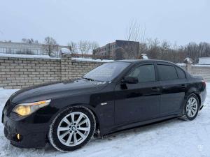 Melns BMW 530 2004 Kauņa, ar dzinēja tilpumu 2.99 L un nobraukumu 395 tūkst. km par 4450 €, foto 18 vietnē AUTOMOTO.COM.LV