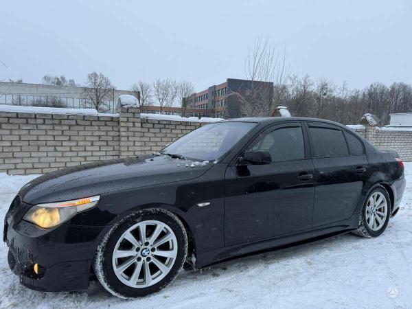 Black BMW 530 2004 in Kaunas, with an engine capacity of 2.99 L and mileage of 400 thousand km for 4000 €, photo 1 on AUTOMOTO.COM.LV