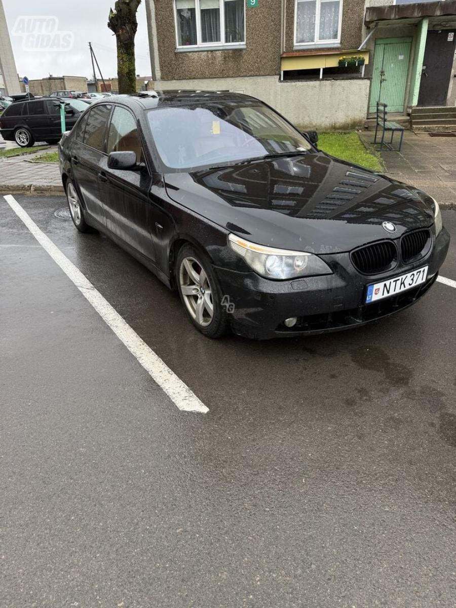 Black BMW 530 2004 in Alytus, with an engine capacity of 3.00 L and mileage of 350 thousand km for 3500 €, photo 1 on AUTOMOTO.COM.LV