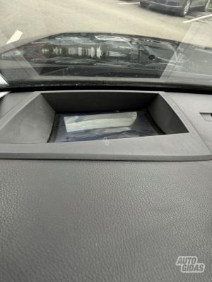 Black BMW 530 2004 in Alytus, with an engine capacity of 3.00 L and mileage of 350 thousand km for 3500 €, photo 14 on AUTOMOTO.COM.LV