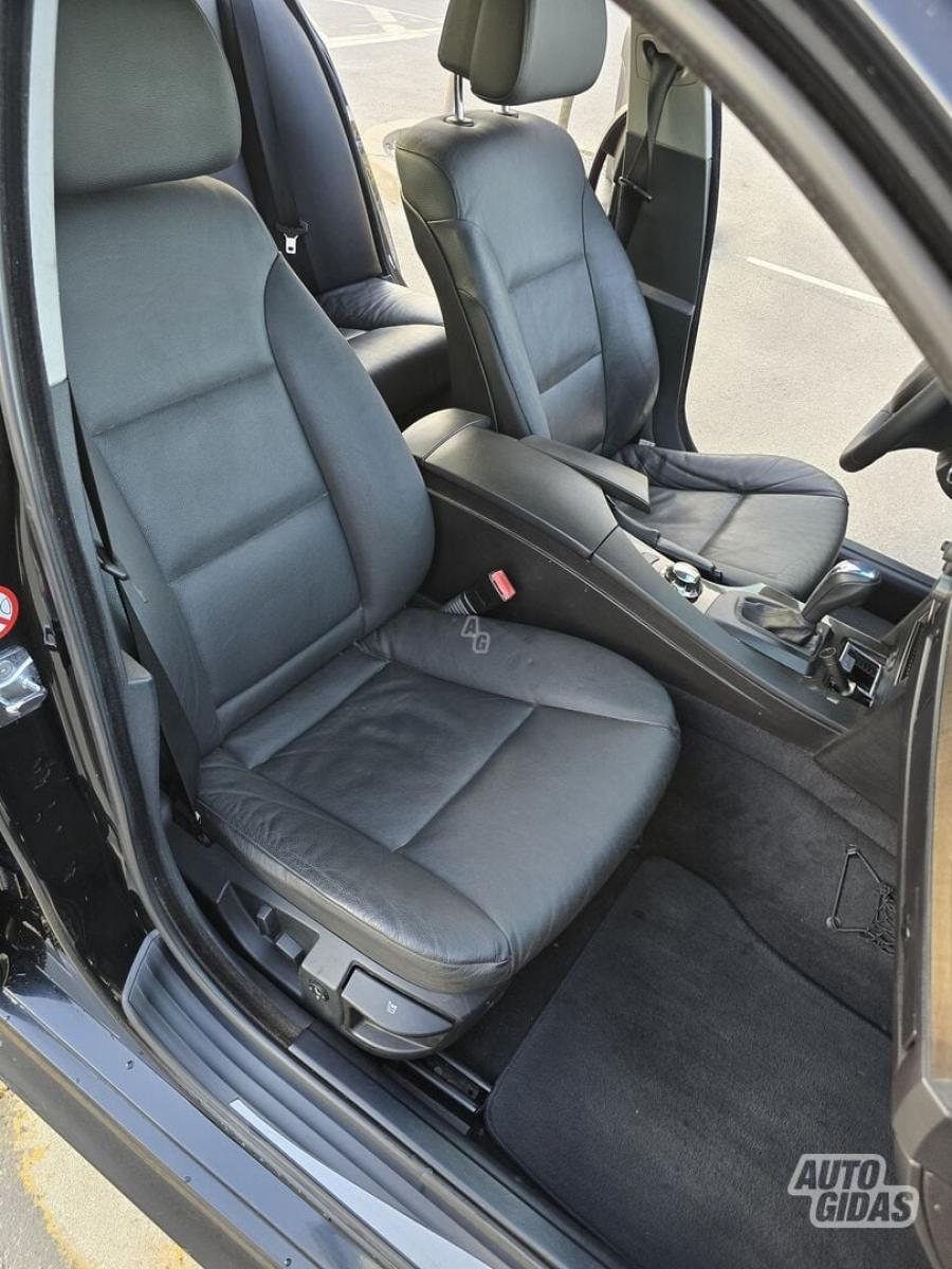 Black BMW 530 2004 in Vilnius, with an engine capacity of 3.00 L and mileage of 289 thousand km for 3800 €, photo 16 on AUTOMOTO.COM.LV