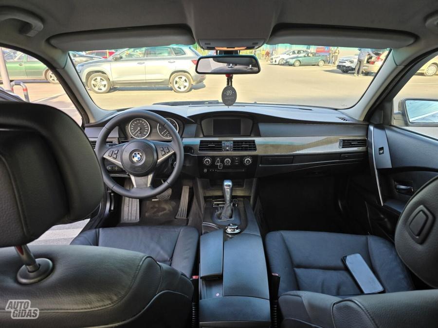 Black BMW 530 2004 in Vilnius, with an engine capacity of 3.00 L and mileage of 289 thousand km for 3800 €, photo 21 on AUTOMOTO.COM.LV