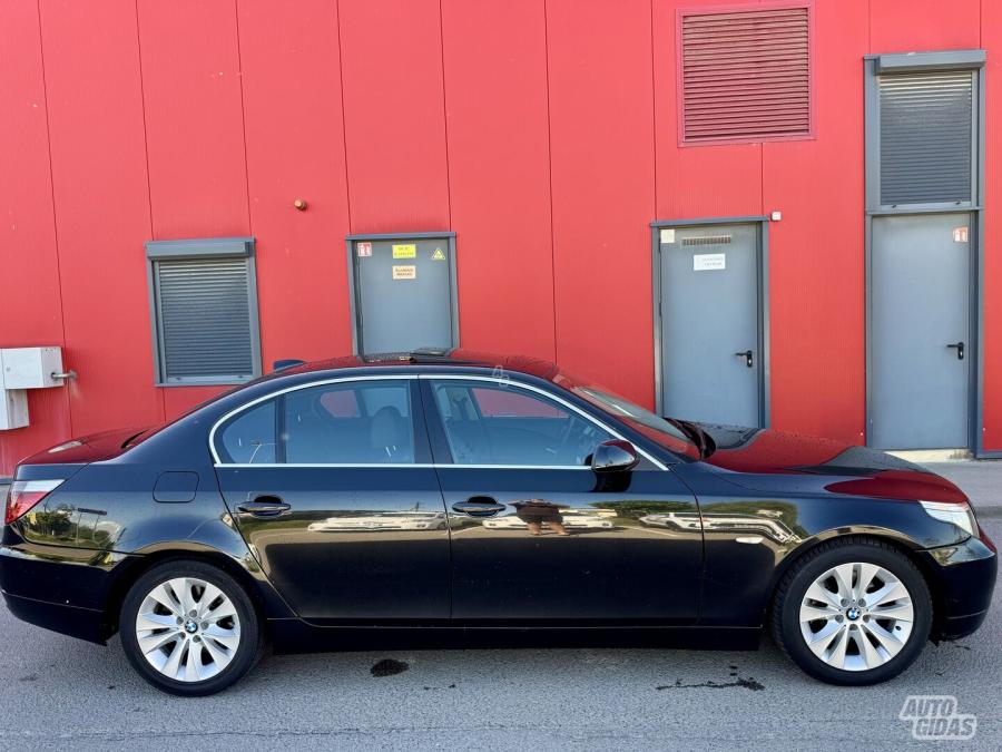 Black BMW 530 2004 in Kaunas, with an engine capacity of 3.00 L and mileage of 299 thousand km for 3500 €, photo 22 on AUTOMOTO.COM.LV