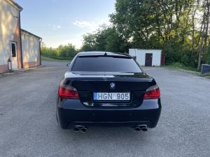 Melns BMW 530 2004 Skuodas, ar dzinēja tilpumu 3.00 L un nobraukumu 340 tūkst. km par 6500 €, foto 4 vietnē AUTOMOTO.COM.LV