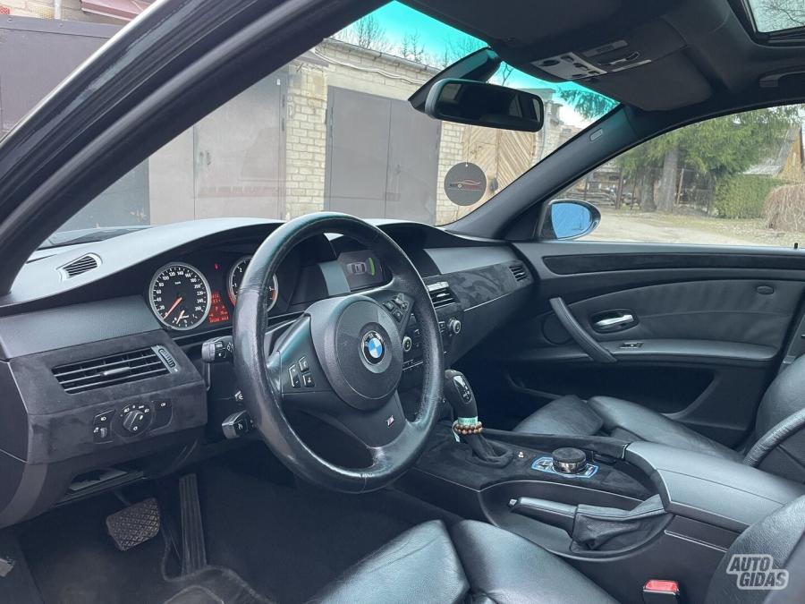 Melns BMW 530 2004 Skuodas, ar dzinēja tilpumu 3.00 L un nobraukumu 340 tūkst. km par 6500 €, foto 12 vietnē AUTOMOTO.COM.LV