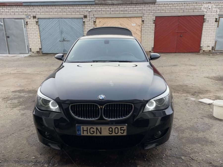 Black BMW 530 2004 in Skuodas, with an engine capacity of 3.00 L and mileage of 340 thousand km for 6500 €, photo 1 on AUTOMOTO.COM.LV