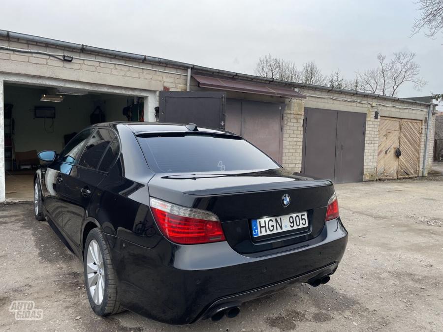 Black BMW 530 2004 in Skuodas, with an engine capacity of 3.00 L and mileage of 340 thousand km for 6500 €, photo 7 on AUTOMOTO.COM.LV