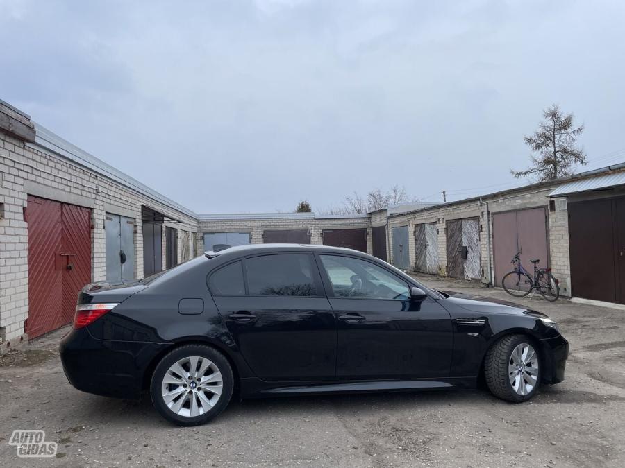 Black BMW 530 2004 in Skuodas, with an engine capacity of 3.00 L and mileage of 340 thousand km for 6500 €, photo 10 on AUTOMOTO.COM.LV