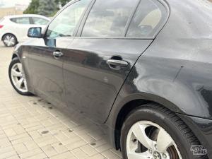 Черный БМВ 530 2004 в Каунас, объемом двигателя 3.00 л и пробегом 400 тыс. км за 2450 €, фото 9 на AUTOMOTO.COM.LV