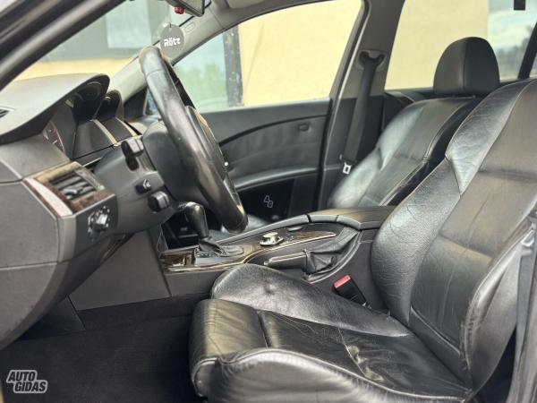 Melns BMW 530 2004 Kauņa, ar dzinēja tilpumu 3.00 L un nobraukumu 400 tūkst. km par 2450 €, foto 10 vietnē AUTOMOTO.COM.LV