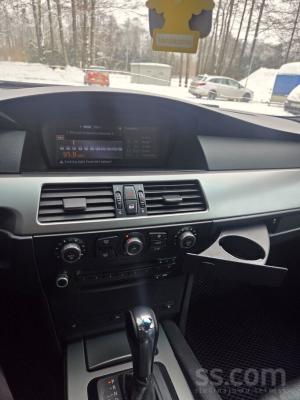 Melns BMW 530 2004 Rīga, ar dzinēja tilpumu 3.00 L un nobraukumu 0 tūkst. km par 4900 €, foto 11 vietnē AUTOMOTO.COM.LV