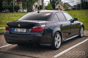 Black BMW 530 2004 in Riga, with an engine capacity of 3.00 L and mileage of 0 thousand km for 3990 €, photo 5 on AUTOMOTO.COM.LV