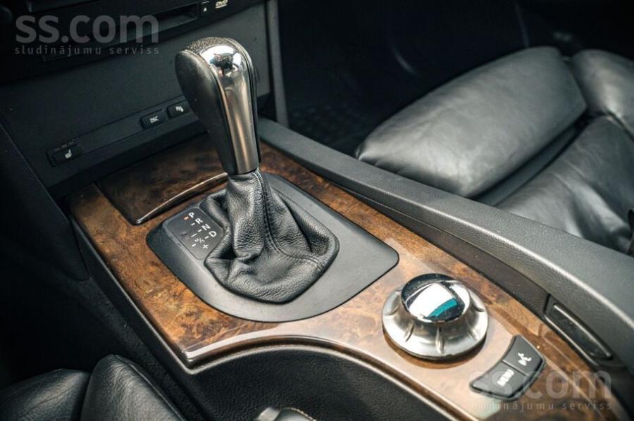 Black BMW 530 2004 in Riga, with an engine capacity of 3.00 L and mileage of 0 thousand km for 3990 €, photo 9 on AUTOMOTO.COM.LV