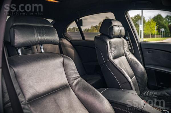 Black BMW 530 2004 in Riga, with an engine capacity of 3.00 L and mileage of 0 thousand km for 3990 €, photo 9 on AUTOMOTO.COM.LV