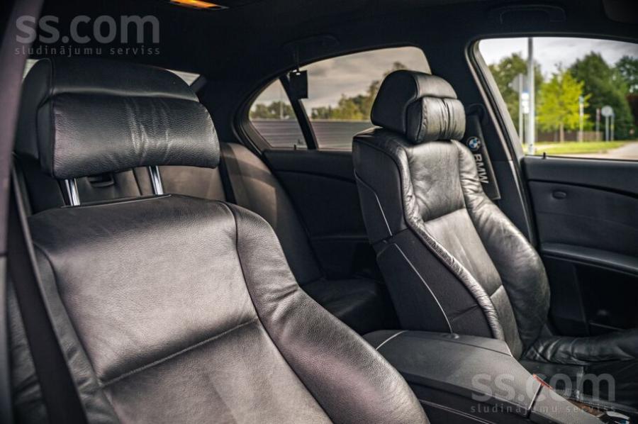 Black BMW 530 2004 in Riga, with an engine capacity of 3.00 L and mileage of 0 thousand km for 3990 €, photo 10 on AUTOMOTO.COM.LV
