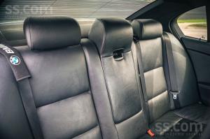 Black BMW 530 2004 in Riga, with an engine capacity of 3.00 L and mileage of 0 thousand km for 3990 €, photo 11 on AUTOMOTO.COM.LV