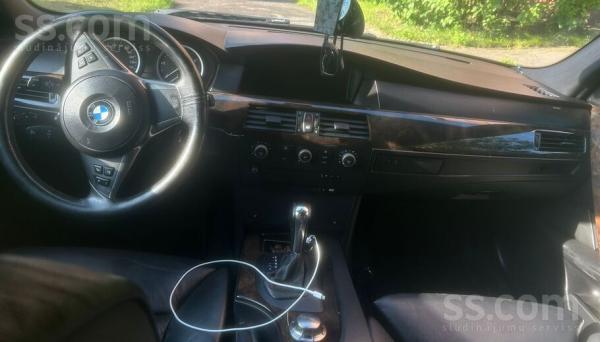 Melns BMW 530 2004 Rīga, ar dzinēja tilpumu 3.00 L un nobraukumu 379 tūkst. km par 4400 €, foto 5 vietnē AUTOMOTO.COM.LV