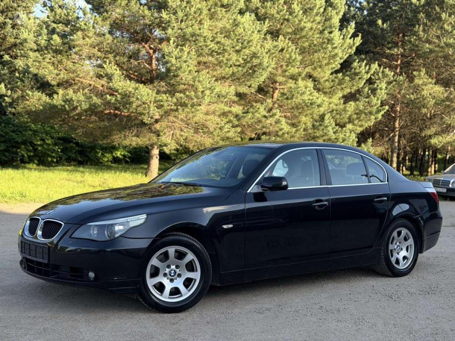Black BMW 530 2004 in Rokiskis, with an engine capacity of 2.98 L and mileage of 204 thousand km for 3450 €, photo 5 on AUTOMOTO.COM.LV