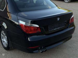 Black BMW 530 2004 in Rokiskis, with an engine capacity of 2.98 L and mileage of 204 thousand km for 3450 €, photo 16 on AUTOMOTO.COM.LV