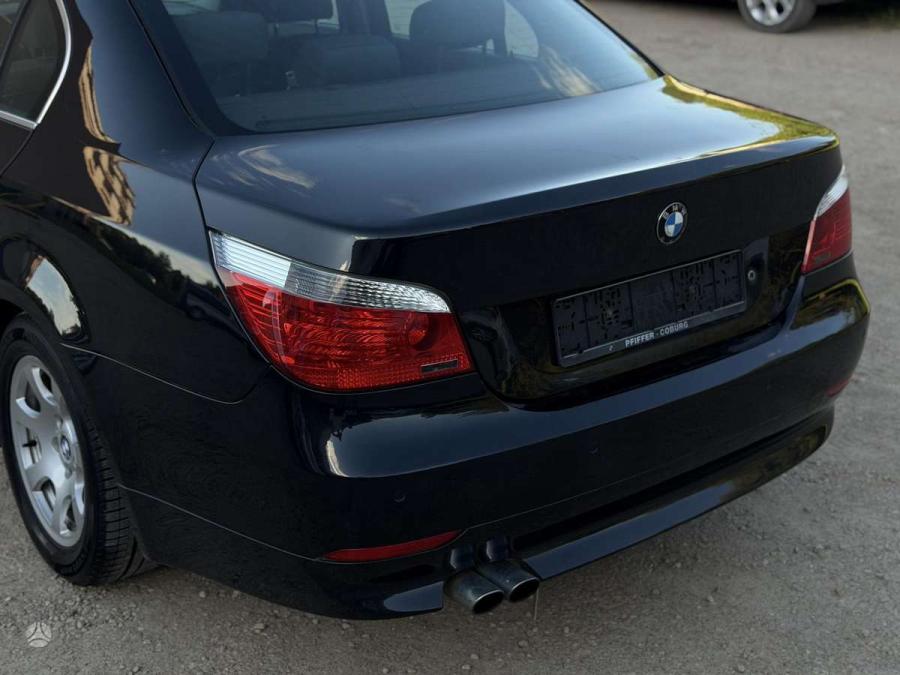 Black BMW 530 2004 in Rokiskis, with an engine capacity of 2.98 L and mileage of 204 thousand km for 3450 €, photo 16 on AUTOMOTO.COM.LV
