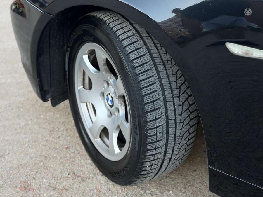 Black BMW 530 2004 in Rokiskis, with an engine capacity of 2.98 L and mileage of 204 thousand km for 3450 €, photo 17 on AUTOMOTO.COM.LV