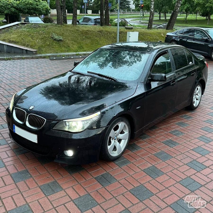 Black BMW 530 2004 in Vilnius, with an engine capacity of 3.00 L and mileage of 390 thousand km for 2699 €, photo 9 on AUTOMOTO.COM.LV