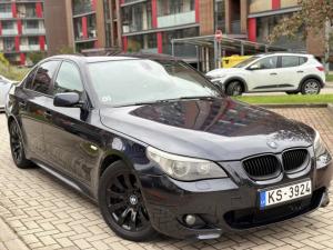 Melns BMW 530 2004 Rīga, ar dzinēja tilpumu 3.00 L un nobraukumu 335 tūkst. km par 3990 €, foto  vietnē AUTOMOTO.COM.LV
