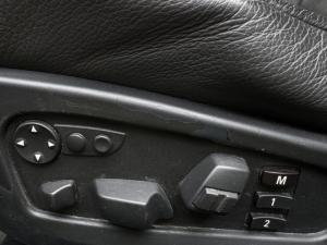 Melns BMW 530 2004 Rīga, ar dzinēja tilpumu 3.00 L un nobraukumu 363 tūkst. km par 4990 €, foto 17 vietnē AUTOMOTO.COM.LV