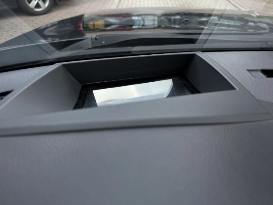 Melns BMW 530 2004 Rīga, ar dzinēja tilpumu 3.00 L un nobraukumu 363 tūkst. km par 4990 €, foto 20 vietnē AUTOMOTO.COM.LV