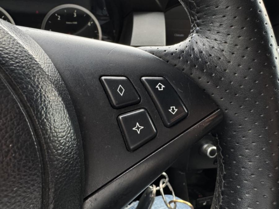 Melns BMW 530 2004 Rīga, ar dzinēja tilpumu 3.00 L un nobraukumu 363 tūkst. km par 4990 €, foto 23 vietnē AUTOMOTO.COM.LV