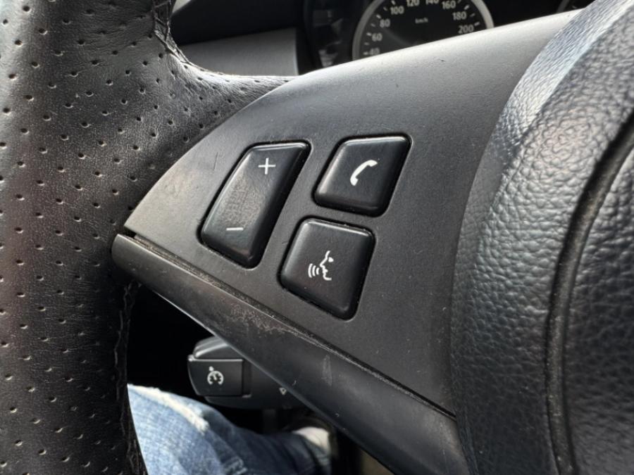 Melns BMW 530 2004 Rīga, ar dzinēja tilpumu 3.00 L un nobraukumu 363 tūkst. km par 4990 €, foto 24 vietnē AUTOMOTO.COM.LV