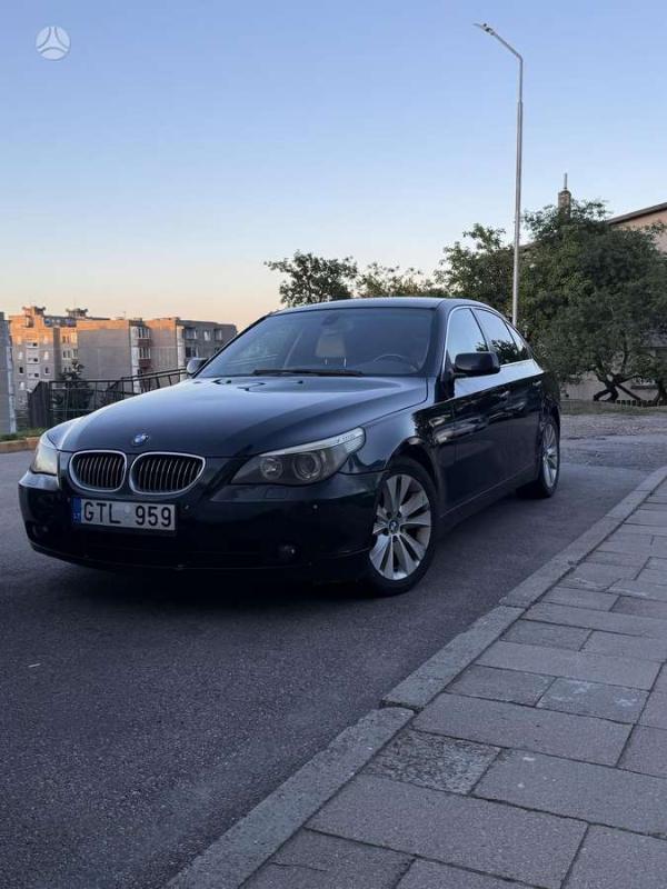 Melns BMW 530 2004 Marijampole, ar dzinēja tilpumu 2.99 L un nobraukumu 256 tūkst. km par 3000 €, foto 1 vietnē AUTOMOTO.COM.LV