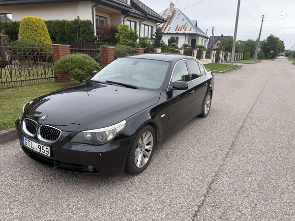 Melns BMW 530 2004 Marijampole, ar dzinēja tilpumu 2.99 L un nobraukumu 256 tūkst. km par 3000 €, foto 2 vietnē AUTOMOTO.COM.LV