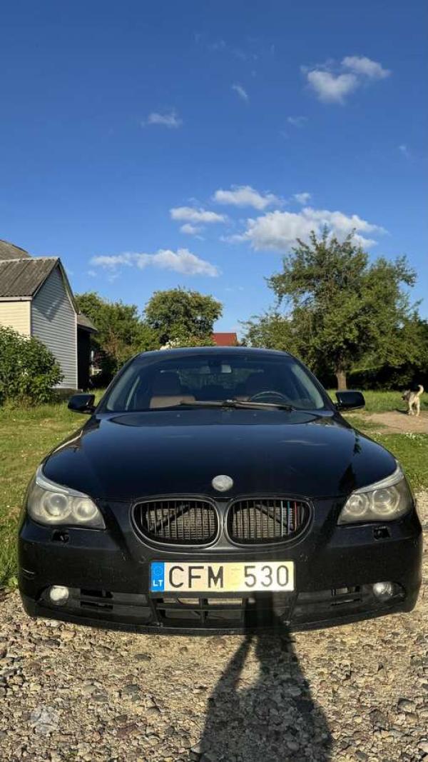 Melns BMW 530 2004 Viļņa, ar dzinēja tilpumu 2.99 L un nobraukumu 475 tūkst. km par 3100 €, foto 1 vietnē AUTOMOTO.COM.LV
