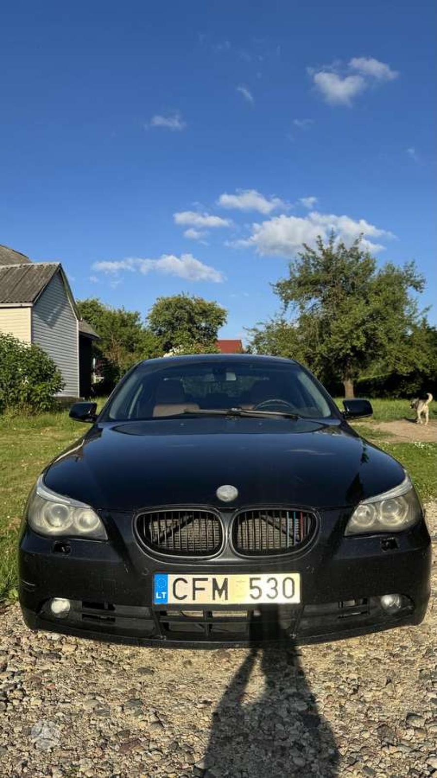 Black BMW 530 2004 in Vilnius, with an engine capacity of 2.99 L and mileage of 475 thousand km for 3100 €, photo 1 on AUTOMOTO.COM.LV